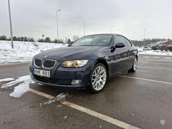 BMW 330 2008 in Vilnius, with an engine capacity of 2.99 L and mileage of 342 thousand km for 6900 €, photo 2 on AUTOMOTO.COM.LV
