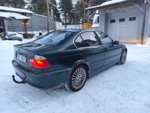 Green BMW 330 2000 in Riga, with an engine capacity of 3.00 L and mileage of 268 thousand km for 4000 €, photo 4 on AUTOMOTO.COM.LV