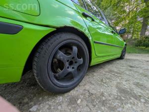 Green BMW 330 2000 in Riga, with an engine capacity of 3.00 L and mileage of 436 thousand km for 1800 €, photo 10 on AUTOMOTO.COM.LV