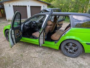 Green BMW 330 2000 in Riga, with an engine capacity of 3.00 L and mileage of 436 thousand km for 1800 €, photo 12 on AUTOMOTO.COM.LV