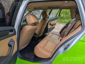 Green BMW 330 2000 in Riga, with an engine capacity of 3.00 L and mileage of 436 thousand km for 1800 €, photo 13 on AUTOMOTO.COM.LV