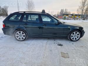 Green BMW 330 2001 in Ogre, with an engine capacity of 3.00 L and mileage of 254 thousand km for 3690 €, photo 5 on AUTOMOTO.COM.LV