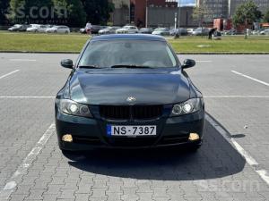 Зеленый БМВ 330 2005 в Рига, объемом двигателя 3.00 л и пробегом 396 тыс. км за 3750 €, фото 3 на AUTOMOTO.COM.LV