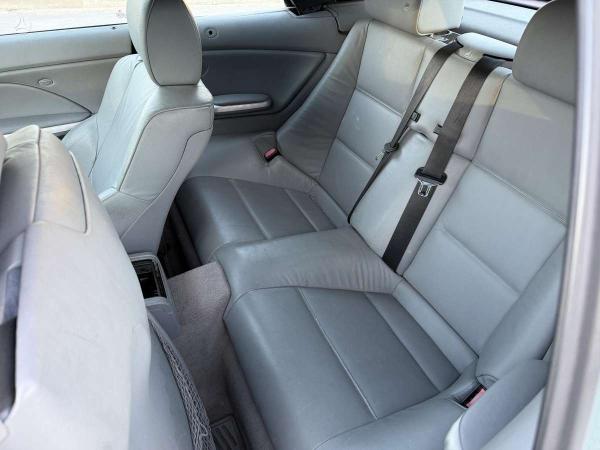 Pelēks BMW 330 2004 Viļņa, ar dzinēja tilpumu 2.98 L un nobraukumu 107 tūkst. km par 6500 €, foto 6 vietnē AUTOMOTO.COM.LV