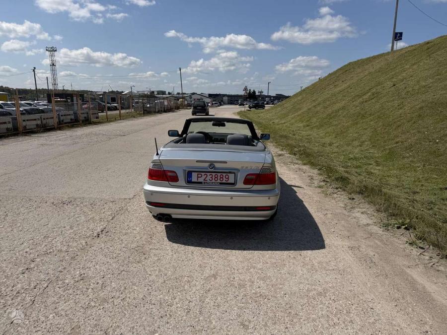 Pelēks BMW 330 2004 Viļņa, ar dzinēja tilpumu 2.98 L un nobraukumu 107 tūkst. km par 5500 €, foto 5 vietnē AUTOMOTO.COM.LV