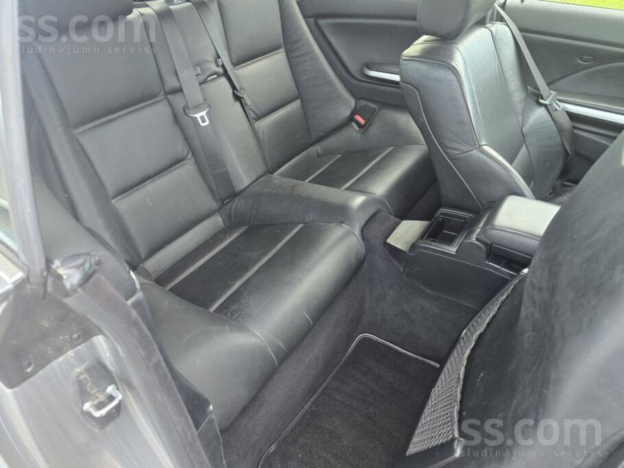 Grey BMW 330 2006 in Ogre, with an engine capacity of 3.00 L and mileage of 250 thousand km for 7900 €, photo 16 on AUTOMOTO.COM.LV