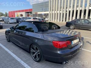 Grey BMW 330 2007 in Riga, with an engine capacity of 3.00 L and mileage of 337 thousand km for 9000 €, photo 3 on AUTOMOTO.COM.LV