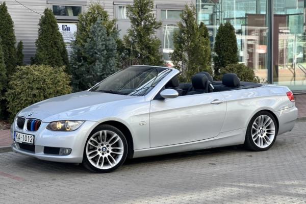 Grey BMW 330 2007 in Riga, with an engine capacity of 3.00 L and mileage of 440 thousand km for 6500 €, photo 1 on AUTOMOTO.COM.LV
