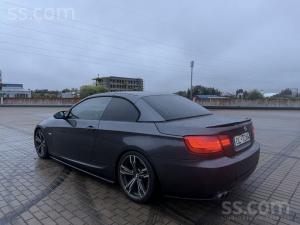 Grey BMW 330 2007 in Riga, with an engine capacity of 3.00 L and mileage of 343 thousand km for 9000 €, photo 4 on AUTOMOTO.COM.LV