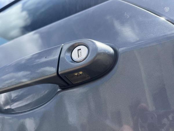 Grey BMW 330 2008 in Kaunas, with an engine capacity of 2.99 L and mileage of 254 thousand km for 8400 €, photo 8 on AUTOMOTO.COM.LV