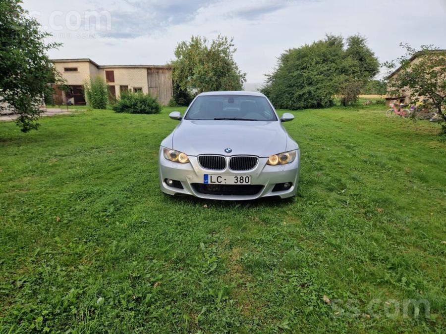 Pelēks BMW 330 2008 Rīga, ar dzinēja tilpumu 3.00 L un nobraukumu 267 tūkst. km par 5005 €, foto 7 vietnē AUTOMOTO.COM.LV