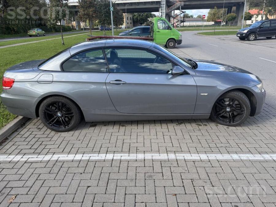 Grey BMW 330 2009 in Riga, with an engine capacity of 3.00 L and mileage of 202 thousand km for 5800 €, photo 4 on AUTOMOTO.COM.LV