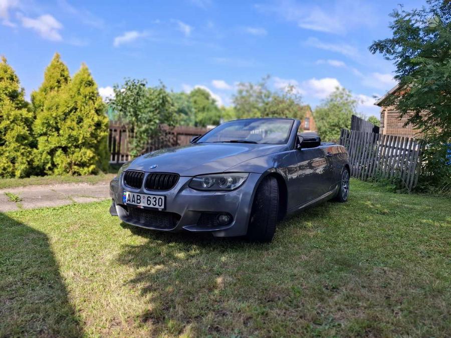 Pelēks BMW 330 2010 Kėdainiai, ar dzinēja tilpumu 2.99 L un nobraukumu 271 tūkst. km par 7600 €, foto 4 vietnē AUTOMOTO.COM.LV