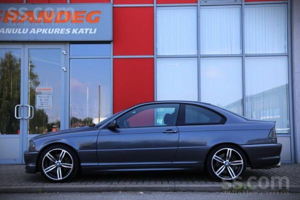 Pelēks BMW 330 2000 Rīga, ar dzinēja tilpumu 3.00 L un nobraukumu 363 tūkst. km par 4495 €, foto 2 vietnē AUTOMOTO.COM.LV