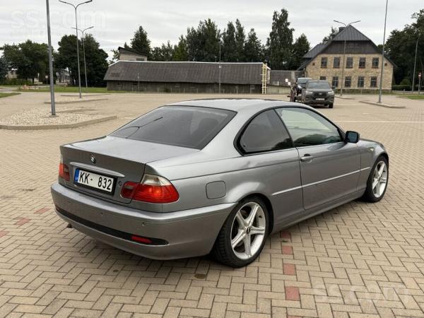 Pelēks BMW 330 2003 Cēsis, ar dzinēja tilpumu 3.00 L un nobraukumu 383 tūkst. km par 3660 €, foto 4 vietnē AUTOMOTO.COM.LV