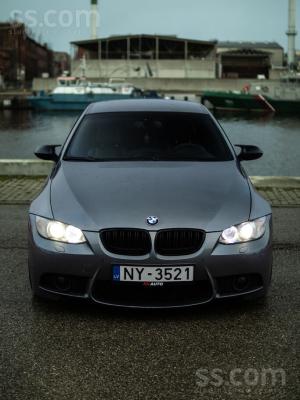 Pelēks BMW 330 2007 Liepāja, ar dzinēja tilpumu 3.00 L un nobraukumu 306 tūkst. km par 7950 €, foto 2 vietnē AUTOMOTO.COM.LV
