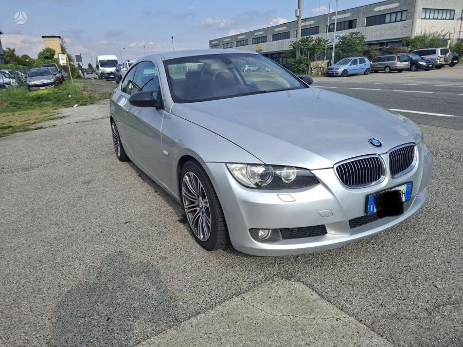 Grey BMW 330 2007 in Silale, with an engine capacity of 3.00 L and mileage of 270 thousand km for 5700 €, photo 4 on AUTOMOTO.COM.LV