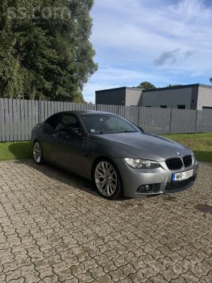 Grey BMW 330 2007 in Riga, with an engine capacity of 3.00 L and mileage of 283 thousand km for 7500 €, photo  on AUTOMOTO.COM.LV
