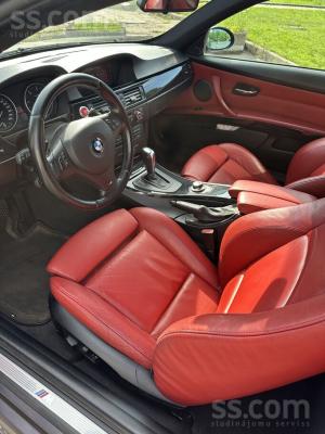 Pelēks BMW 330 2007 Rīga, ar dzinēja tilpumu 3.00 L un nobraukumu 405 tūkst. km par 7500 €, foto 7 vietnē AUTOMOTO.COM.LV