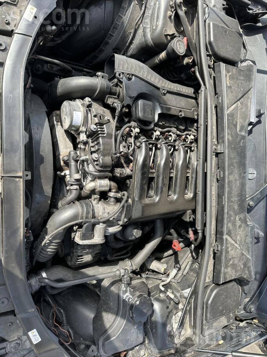 Pelēks BMW 330 2007 Rīga, ar dzinēja tilpumu 3.00 L un nobraukumu 405 tūkst. km par 7500 €, foto 13 vietnē AUTOMOTO.COM.LV