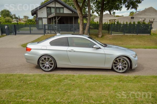 Pelēks BMW 330 2007 Rīga, ar dzinēja tilpumu 3.00 L un nobraukumu 410 tūkst. km par 6350 €, foto 6 vietnē AUTOMOTO.COM.LV