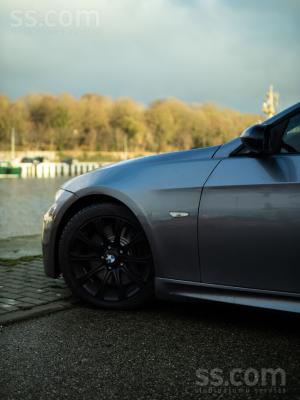 Pelēks BMW 330 2007 Liepāja, ar dzinēja tilpumu 3.00 L un nobraukumu 306 tūkst. km par 7000 €, foto 13 vietnē AUTOMOTO.COM.LV