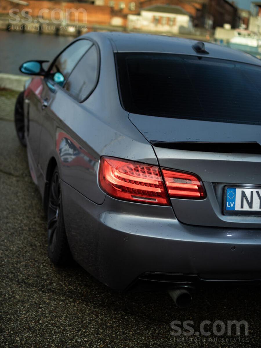 Pelēks BMW 330 2007 Liepāja, ar dzinēja tilpumu 3.00 L un nobraukumu 306 tūkst. km par 7000 €, foto 14 vietnē AUTOMOTO.COM.LV
