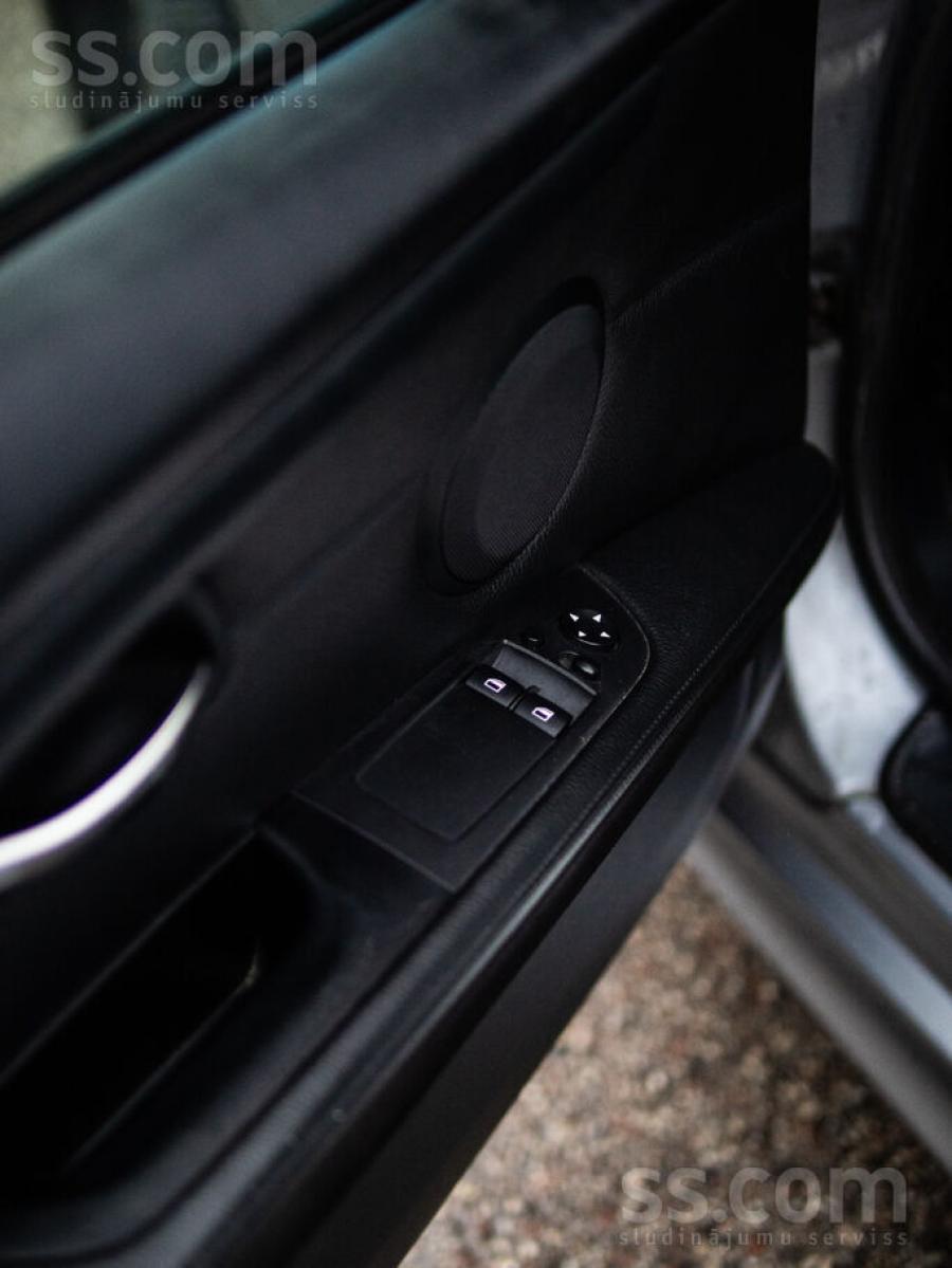 Pelēks BMW 330 2007 Liepāja, ar dzinēja tilpumu 3.00 L un nobraukumu 306 tūkst. km par 7000 €, foto 21 vietnē AUTOMOTO.COM.LV