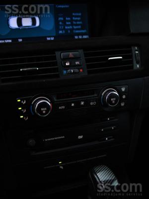 Pelēks BMW 330 2007 Liepāja, ar dzinēja tilpumu 3.00 L un nobraukumu 306 tūkst. km par 7000 €, foto 25 vietnē AUTOMOTO.COM.LV