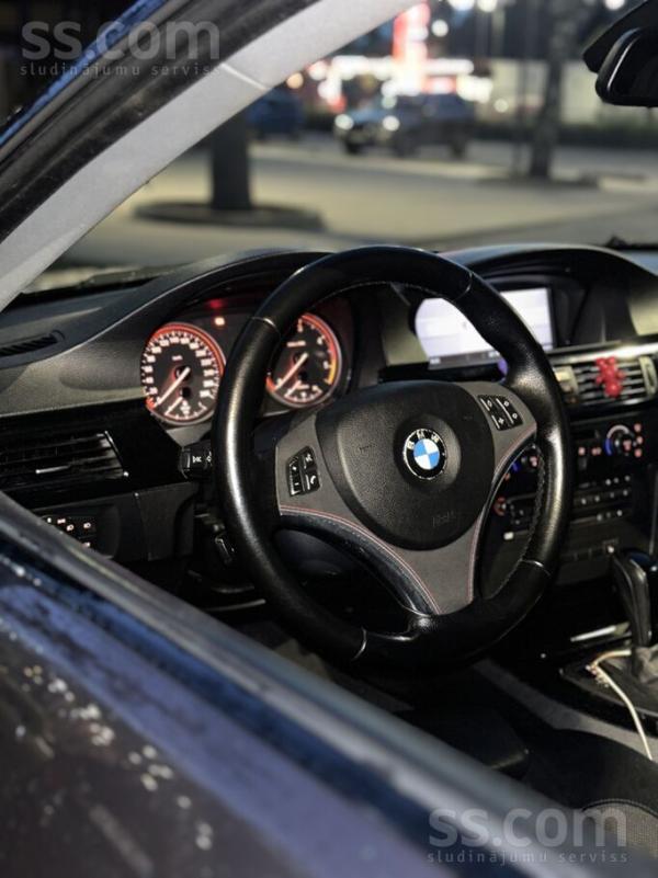 Pelēks BMW 330 2007 Jūrmala, ar dzinēja tilpumu 3.00 L un nobraukumu 337 tūkst. km par 8850 €, foto 4 vietnē AUTOMOTO.COM.LV