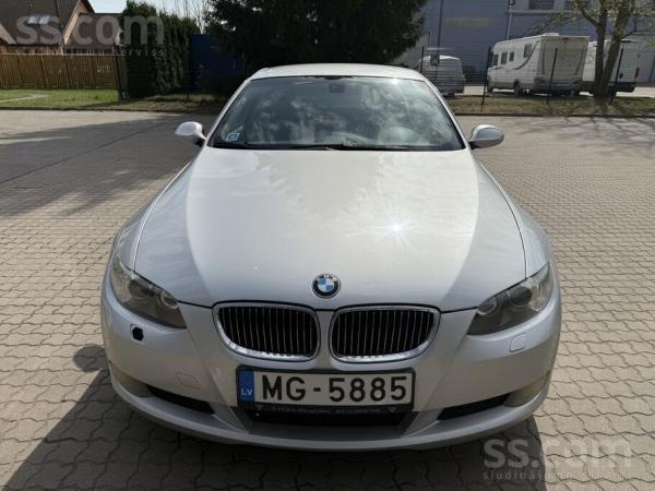 Grey BMW 330 2008 in Riga, with an engine capacity of 3.00 L and mileage of 288 thousand km for 7450 €, photo 4 on AUTOMOTO.COM.LV