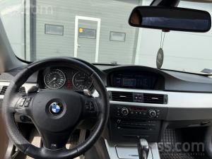 Grey BMW 330 2008 in Riga, with an engine capacity of 3.00 L and mileage of 288 thousand km for 7450 €, photo 12 on AUTOMOTO.COM.LV