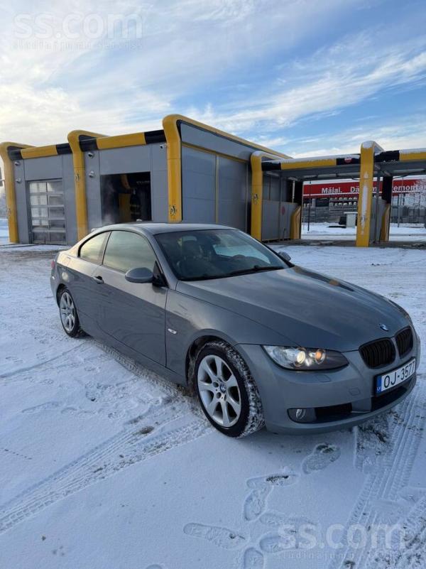 Pelēks BMW 330 2008 Rīga, ar dzinēja tilpumu 3.00 L un nobraukumu 215 tūkst. km par 6200 €, foto 2 vietnē AUTOMOTO.COM.LV
