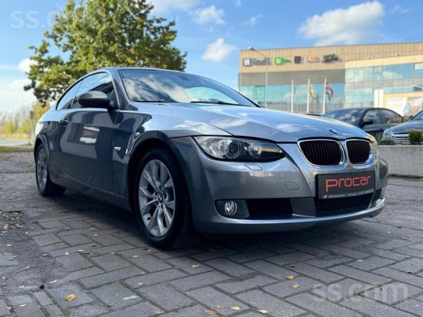 Grey BMW 330 2008 in Riga, with an engine capacity of 3.00 L and mileage of 187 thousand km for 7500 €, photo 7 on AUTOMOTO.COM.LV