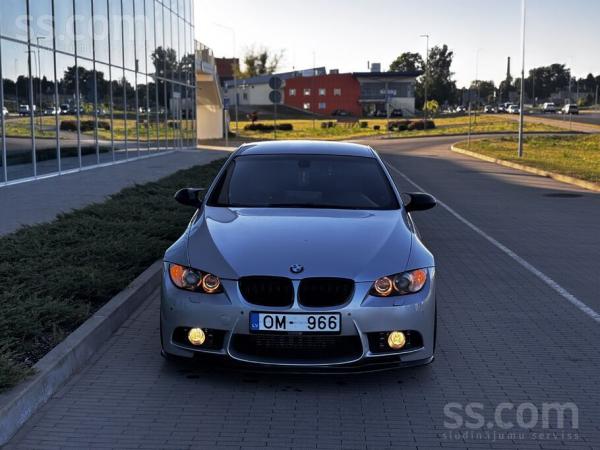 Pelēks BMW 330 2008 Rēzekne, ar dzinēja tilpumu 3.00 L un nobraukumu 335 tūkst. km par 10000 €, foto 2 vietnē AUTOMOTO.COM.LV
