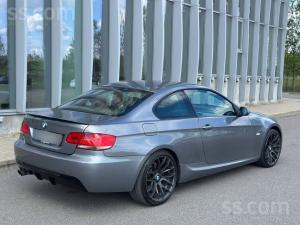 Grey BMW 330 2008 in Vilnius, with an engine capacity of 3.00 L and mileage of 314 thousand km for 6800 €, photo 4 on AUTOMOTO.COM.LV