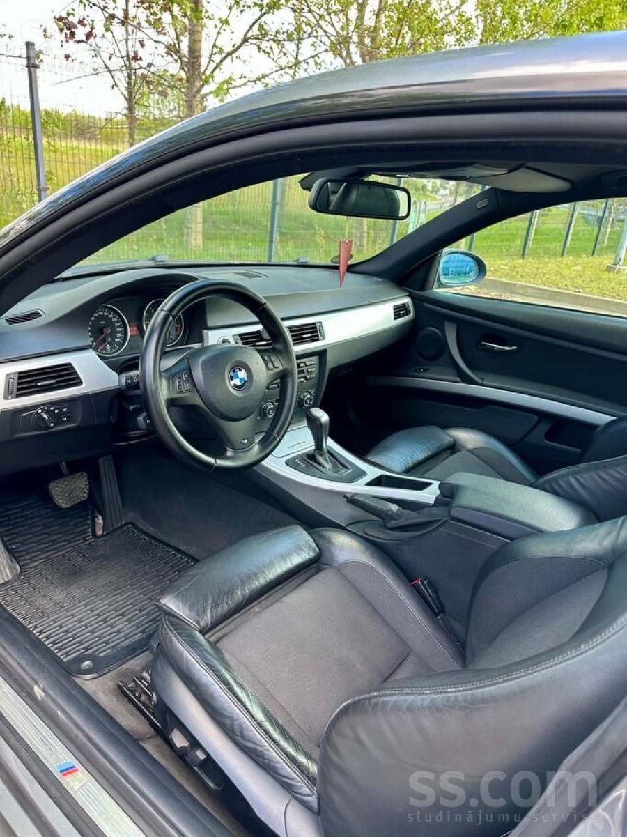 Grey BMW 330 2008 in Vilnius, with an engine capacity of 3.00 L and mileage of 314 thousand km for 6800 €, photo 9 on AUTOMOTO.COM.LV