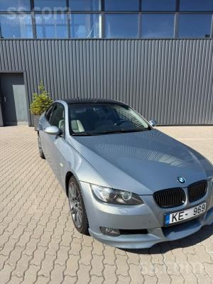 Pelēks BMW 330 2008 Liepāja, ar dzinēja tilpumu 3.00 L un nobraukumu 203 tūkst. km par 6600 €, foto 4 vietnē AUTOMOTO.COM.LV