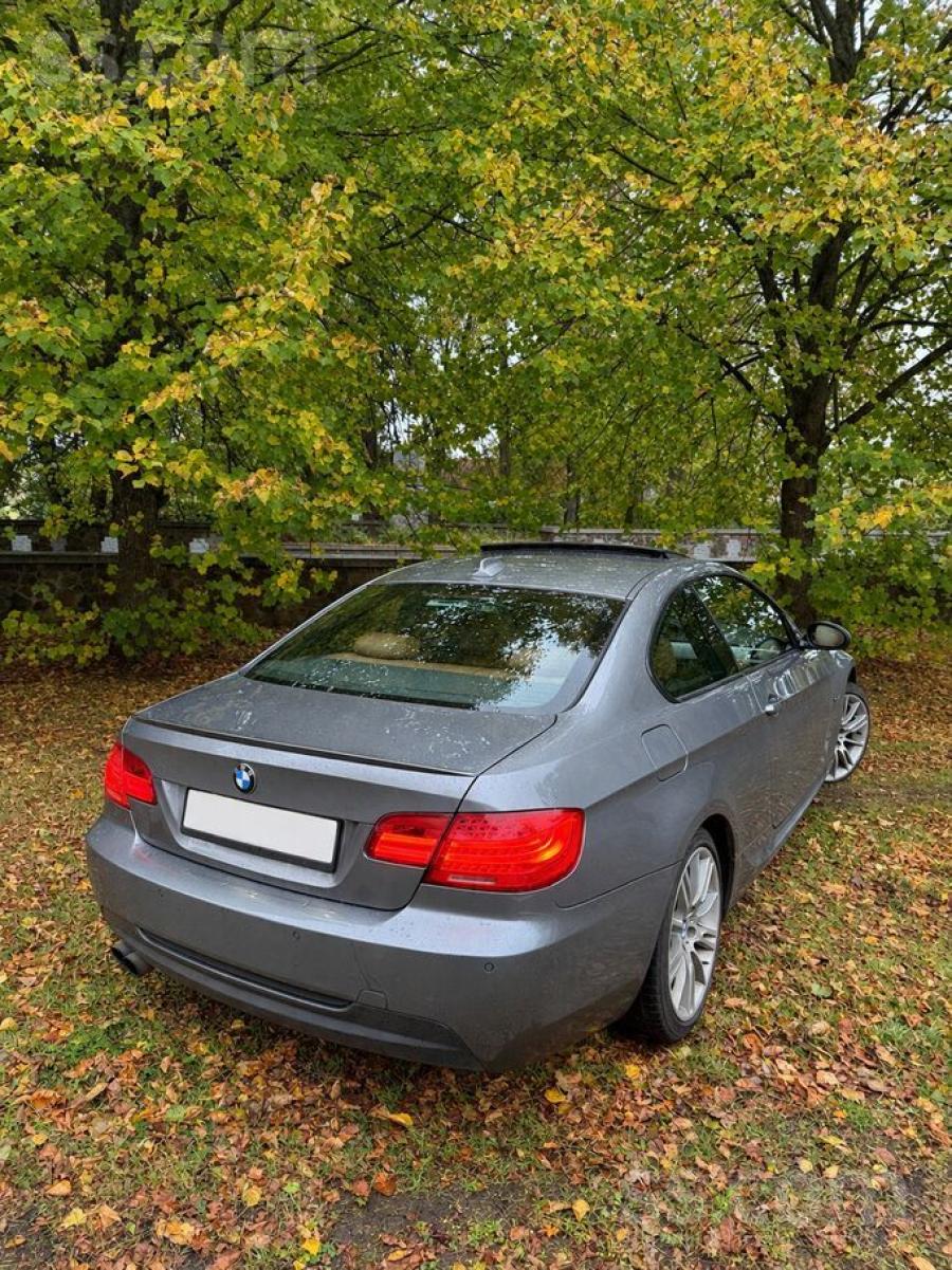 Pelēks BMW 330 2009 Rīga, ar dzinēja tilpumu 3.00 L un nobraukumu 0 tūkst. km par 8000 €, foto 4 vietnē AUTOMOTO.COM.LV