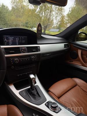 Pelēks BMW 330 2009 Rīga, ar dzinēja tilpumu 3.00 L un nobraukumu 0 tūkst. km par 8000 €, foto 7 vietnē AUTOMOTO.COM.LV