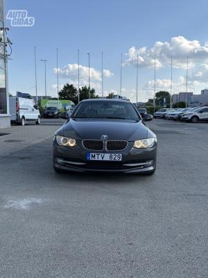 Grey BMW 330 2010 in Vilnius, with an engine capacity of 3.00 L and mileage of 222 thousand km for 9000 €, photo 7 on AUTOMOTO.COM.LV
