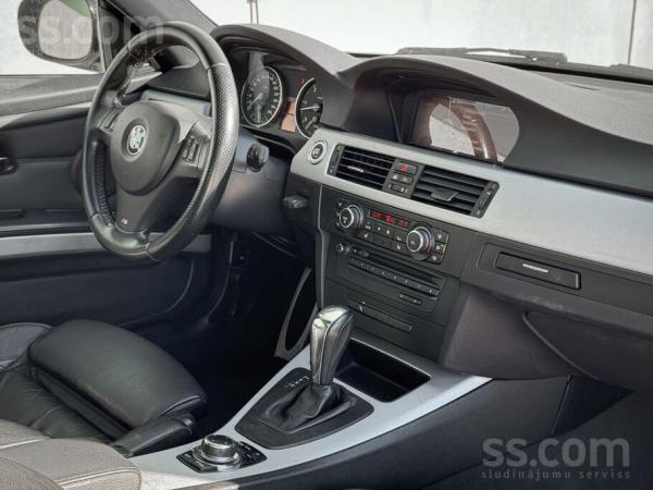 Pelēks BMW 330 2011 Rīga, ar dzinēja tilpumu 3.00 L un nobraukumu 234 tūkst. km par 2300 €, foto 8 vietnē AUTOMOTO.COM.LV