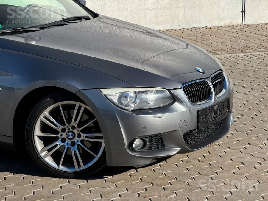 Grey BMW 330 2011 in Riga, with an engine capacity of 3.00 L and mileage of 234 thousand km for 2300 €, photo 10 on AUTOMOTO.COM.LV