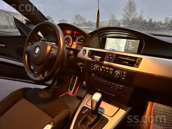 Grey BMW 330 2012 in Riga, with an engine capacity of 3.00 L and mileage of 390 thousand km for 10700 €, photo 7 on AUTOMOTO.COM.LV