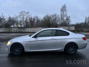 Grey BMW 330 2012 in Riga, with an engine capacity of 3.00 L and mileage of 390 thousand km for 9900 €, photo 6 on AUTOMOTO.COM.LV