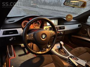 Grey BMW 330 2012 in Riga, with an engine capacity of 3.00 L and mileage of 390 thousand km for 9900 €, photo 9 on AUTOMOTO.COM.LV