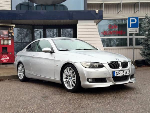 Grey BMW 330 2007 in Riga, with an engine capacity of 3.00 L and mileage of 276 thousand km for 7950 €, photo 7 on AUTOMOTO.COM.LV