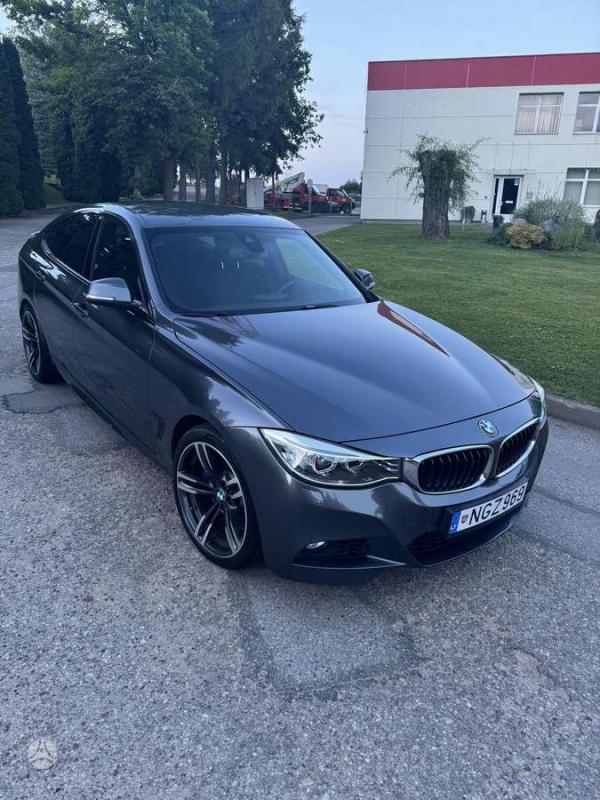 Pelēks BMW 330 2016 Prienai, ar dzinēja tilpumu 2.99 L un nobraukumu 296 tūkst. km par 10999 €, foto 1 vietnē AUTOMOTO.COM.LV