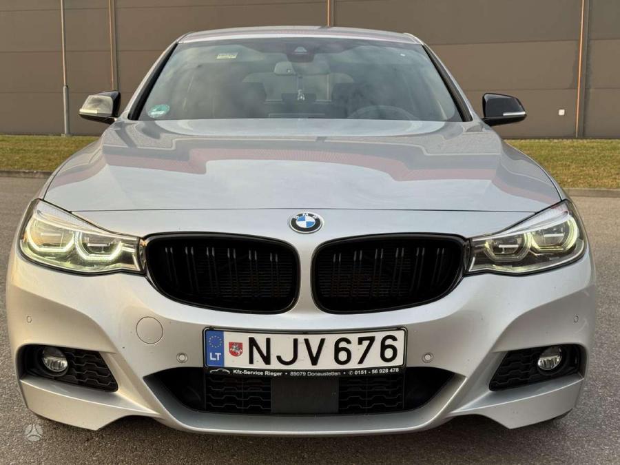 Pelēks BMW 330 2017 Prienai, ar dzinēja tilpumu 2.99 L un nobraukumu 300 tūkst. km par 15600 €, foto 2 vietnē AUTOMOTO.COM.LV