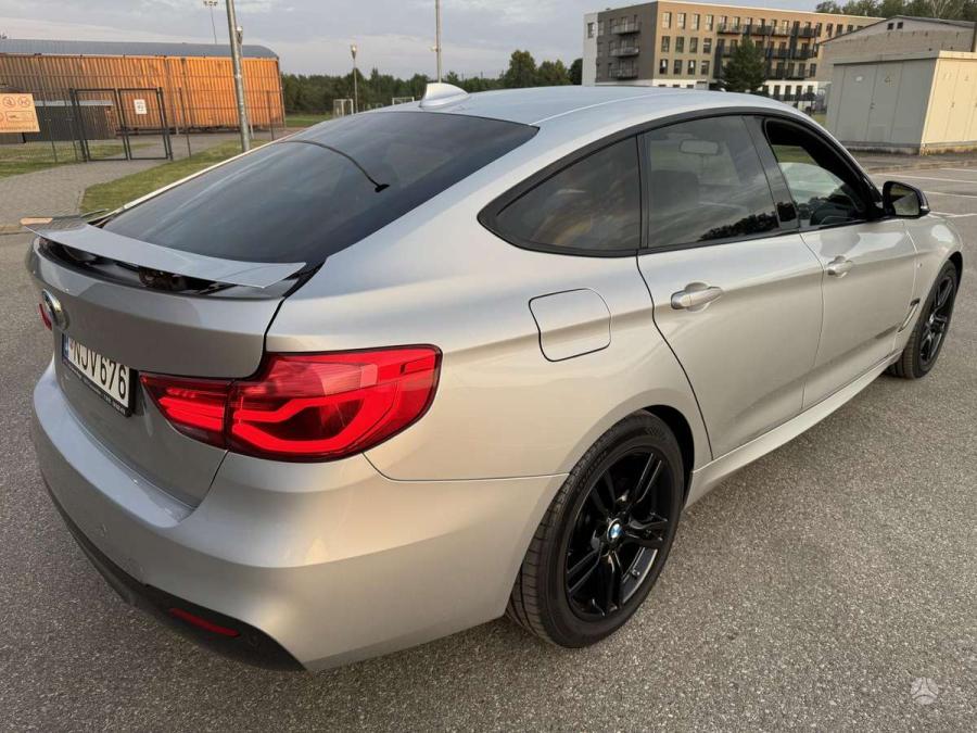 Pelēks BMW 330 2017 Prienai, ar dzinēja tilpumu 2.99 L un nobraukumu 300 tūkst. km par 15600 €, foto 5 vietnē AUTOMOTO.COM.LV